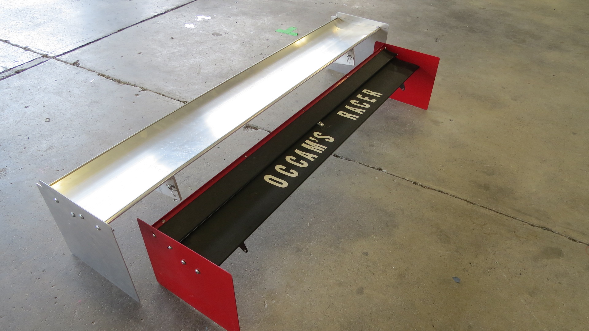 9 Lives Racing Big Wang vs Cheap Dual Wing – Occam's Racer