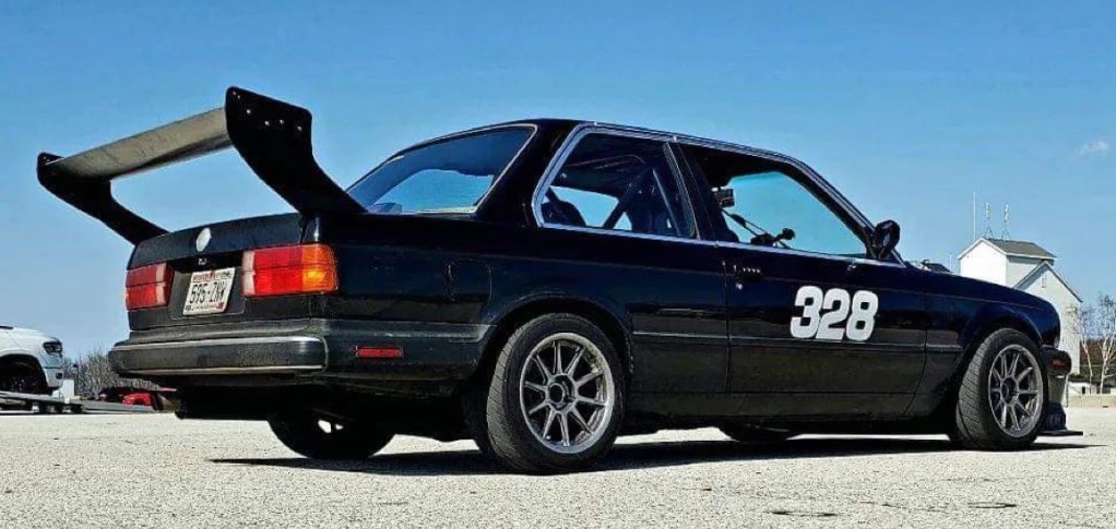 Spoiler vs Wing – Occam's Racer