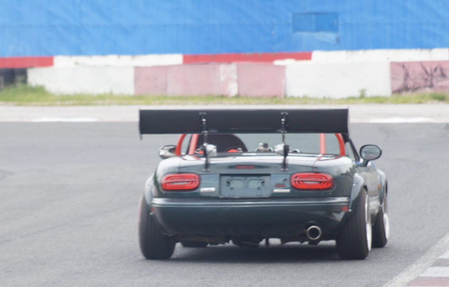 Active Aero Wings and Spoilers – Occam's Racer